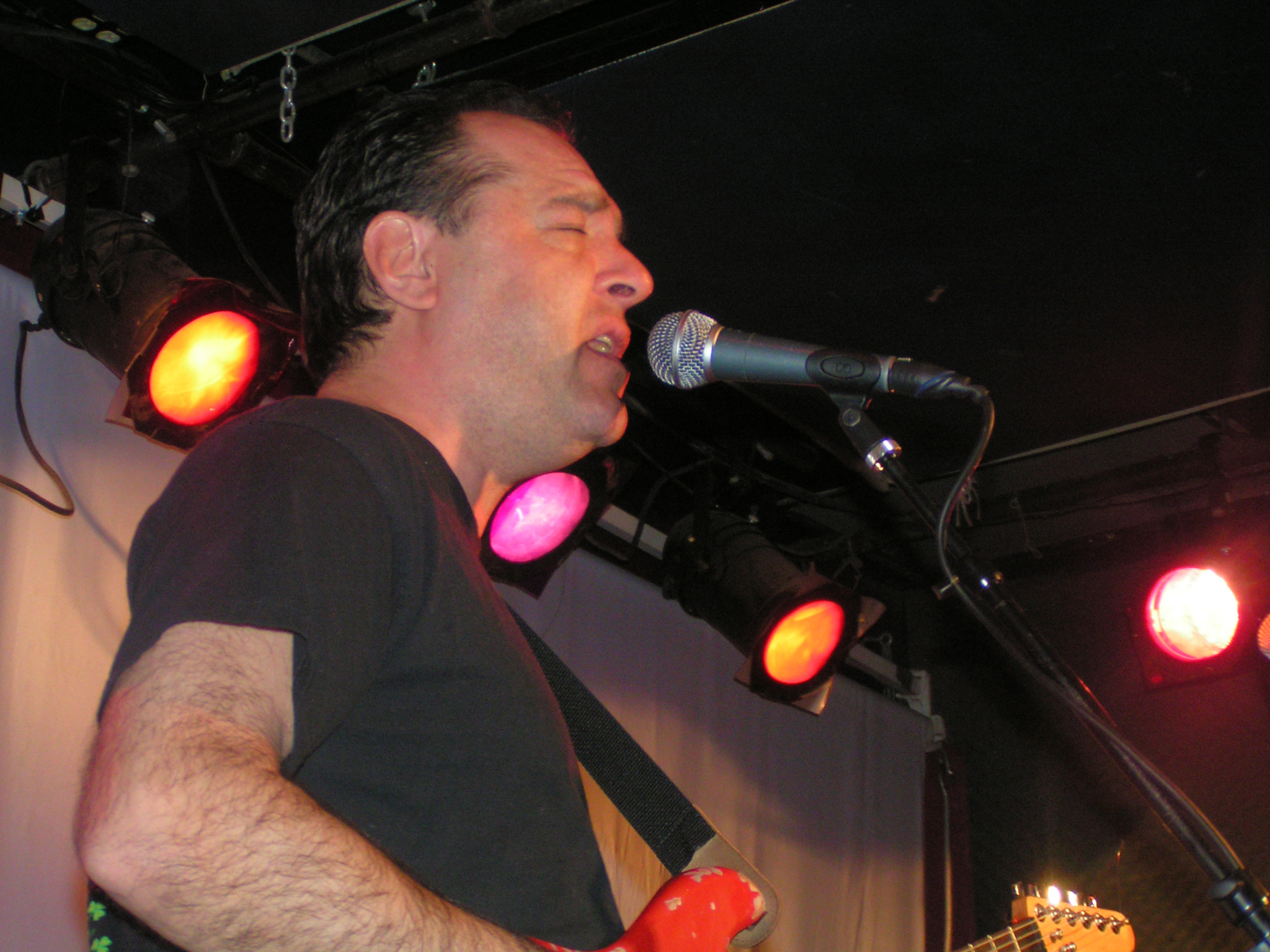 Connecticut Singer - Songwriter - Guitarist - Bart Bryant: BartBryant.net